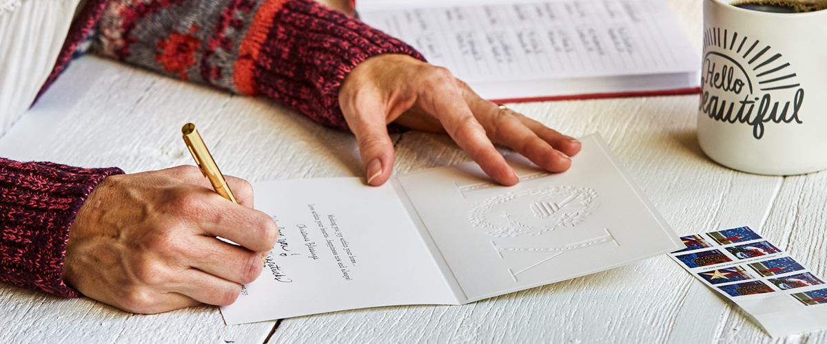 10 Ways To Make Your Christmas Cards Stand Out 10 Ways To Make Your Christmas Cards Stand Out